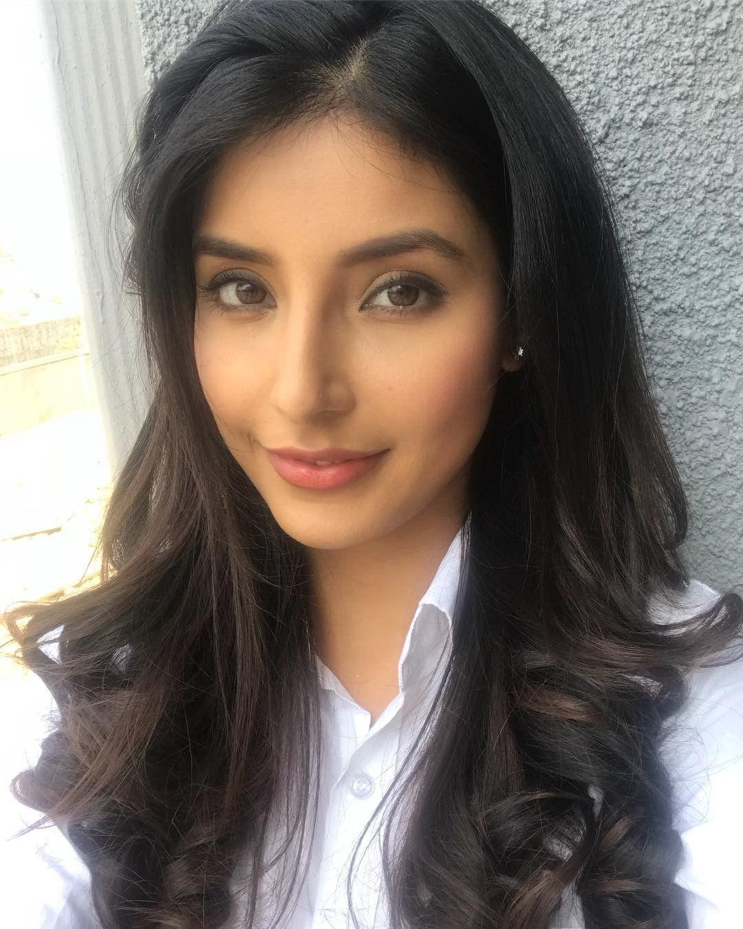 Harshita Gaur Wallpapers - Top Free Harshita Gaur Backgrounds - WallpaperAccess