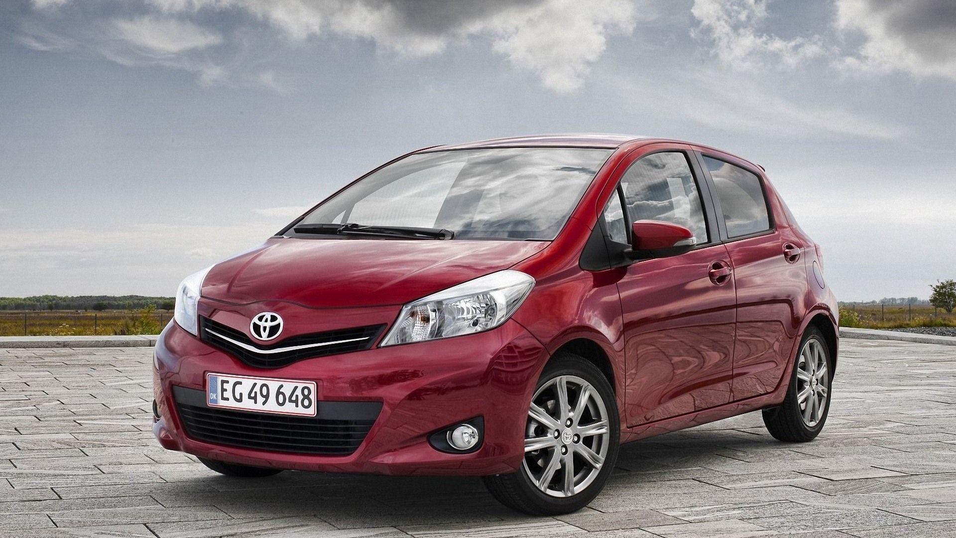 Toyota Vitz Wallpapers - Top Free Toyota Vitz Backgrounds - WallpaperAccess