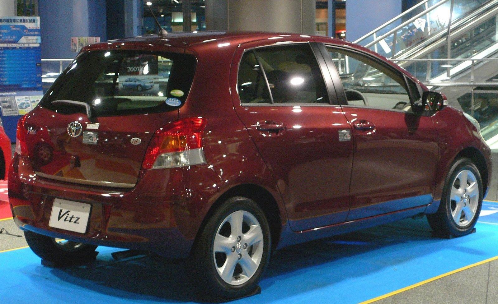 Toyota Vitz Wallpapers - Top Free Toyota Vitz Backgrounds - WallpaperAccess