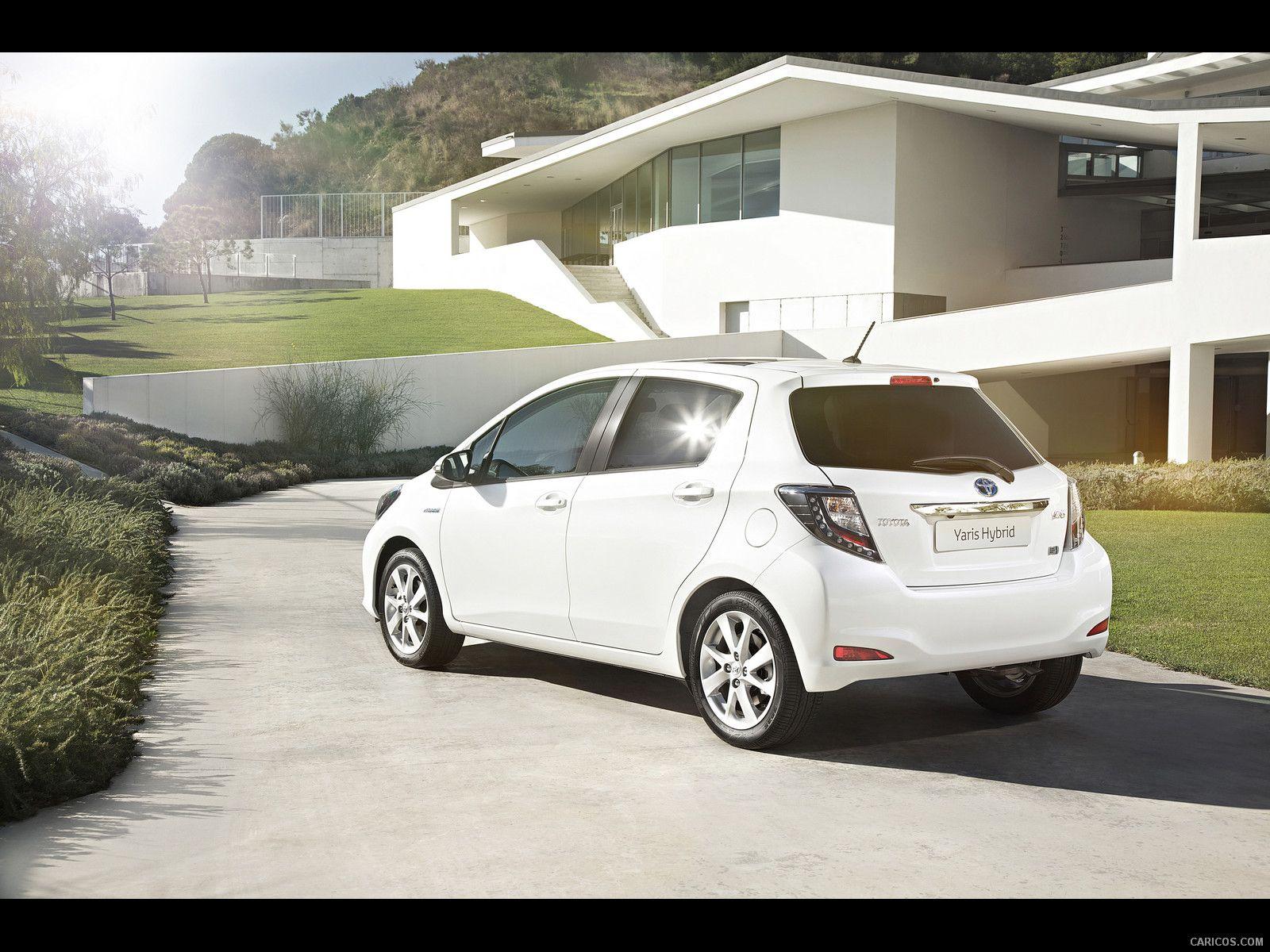 Toyota Vitz Wallpapers - Top Free Toyota Vitz Backgrounds - WallpaperAccess