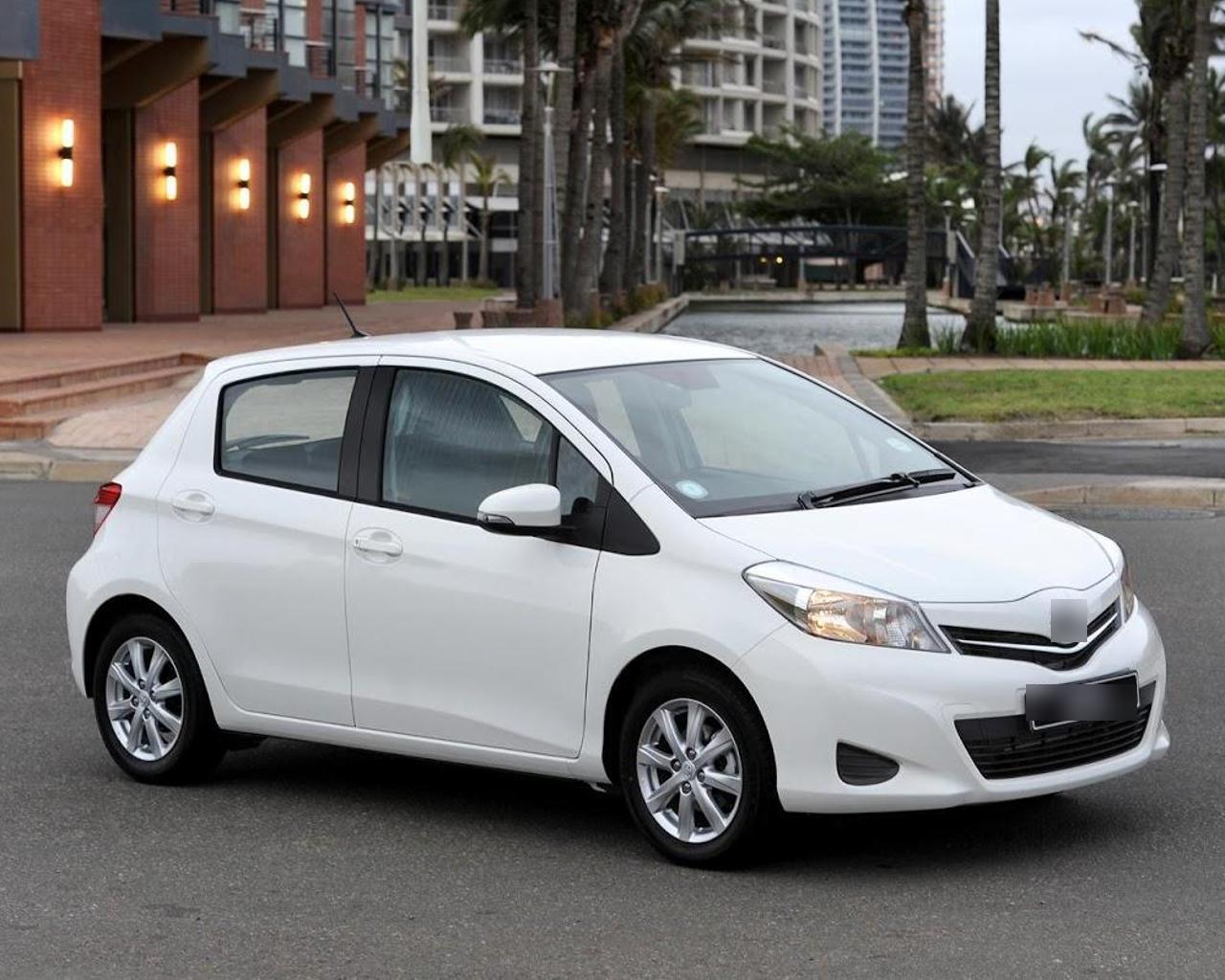 Toyota Vitz Wallpapers - Top Free Toyota Vitz Backgrounds - WallpaperAccess