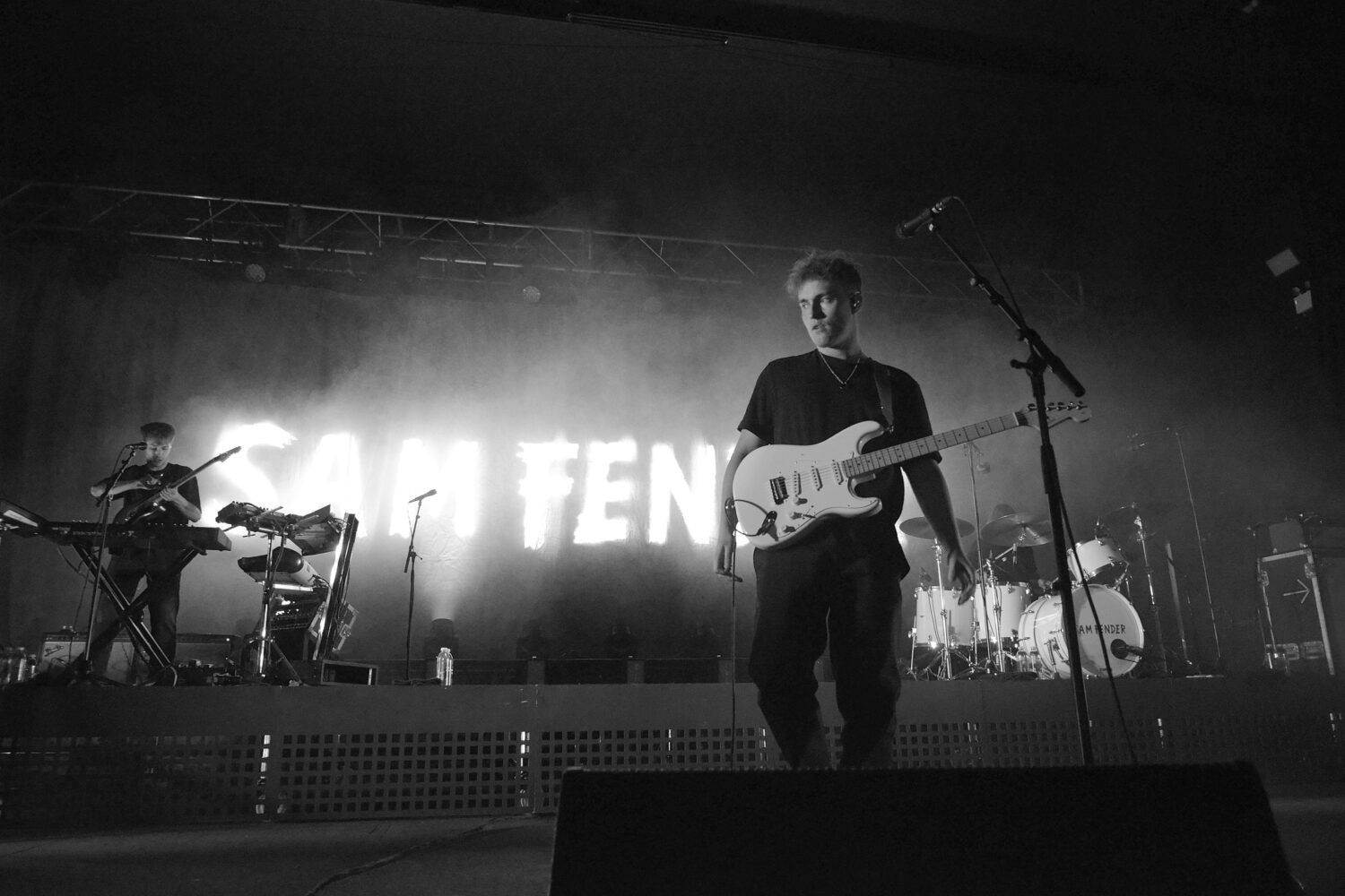 Sam Fender Wallpapers - Top Free Sam Fender Backgrounds - WallpaperAccess