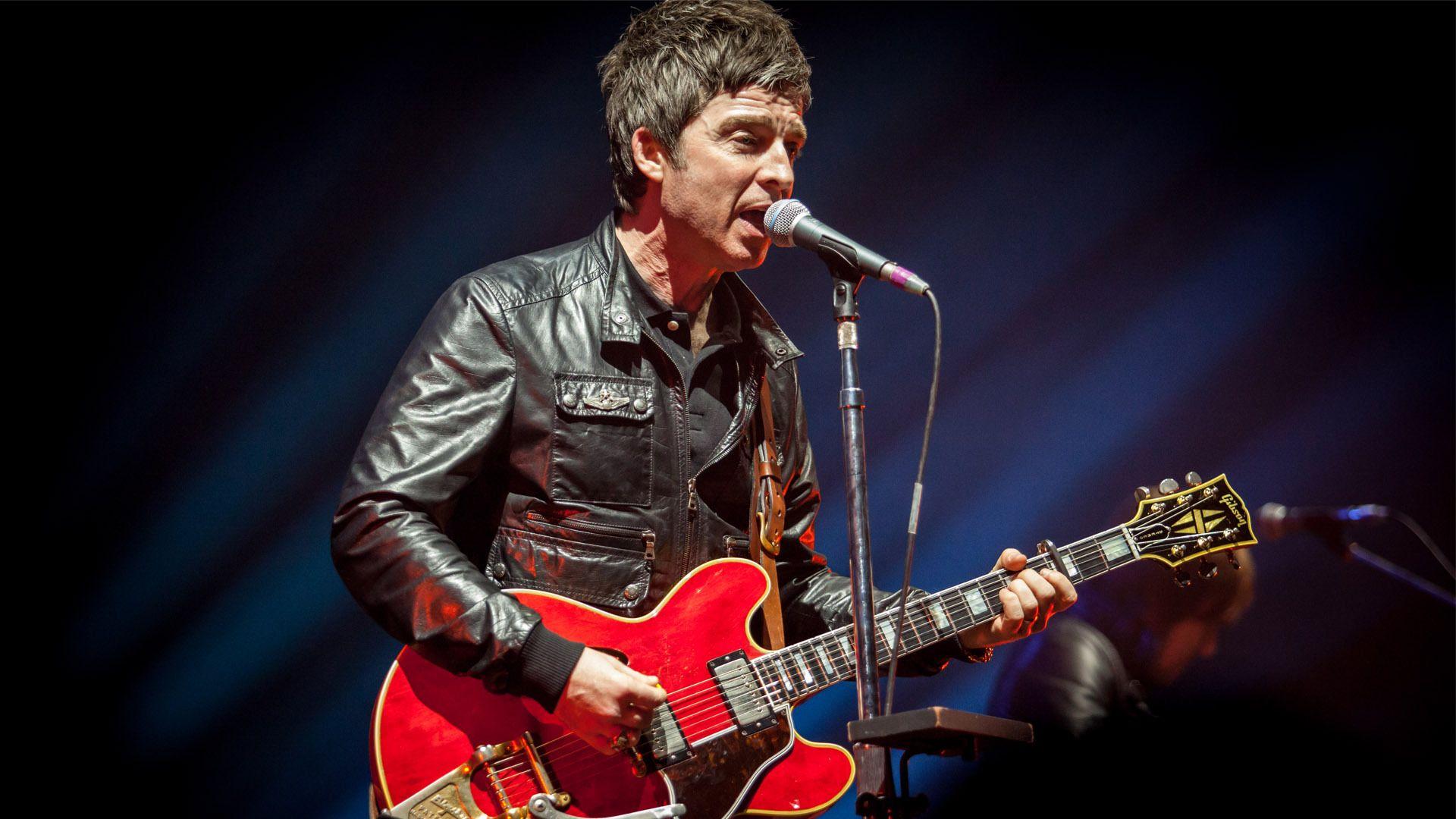 Noel Gallagher Wallpapers - Top Free Noel Gallagher Backgrounds ...