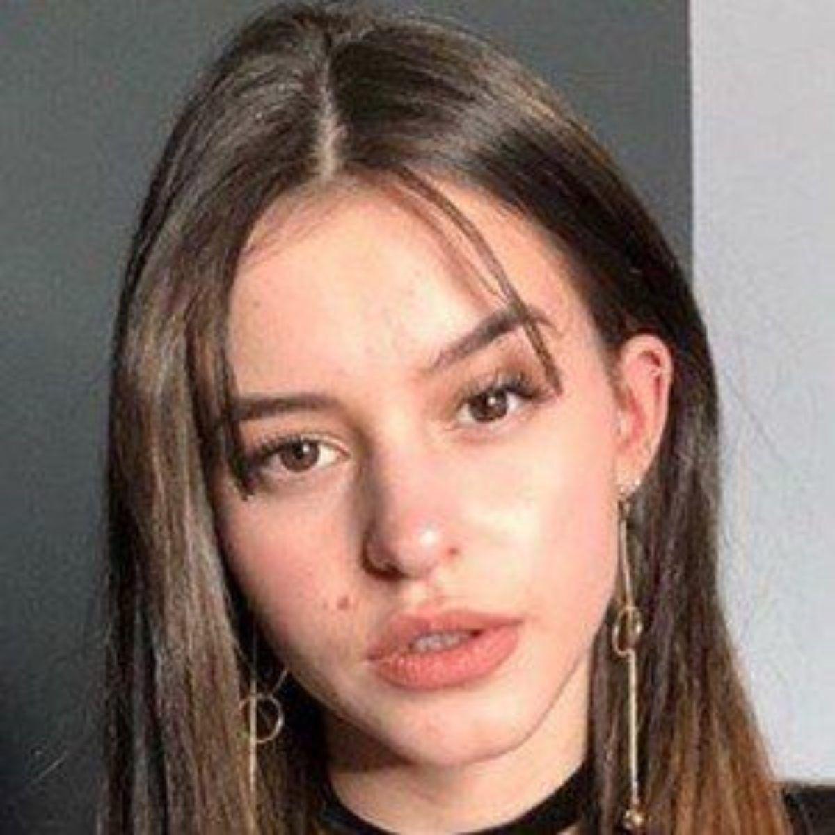 Lea Elui Wallpapers - Top Free Lea Elui Backgrounds - WallpaperAccess