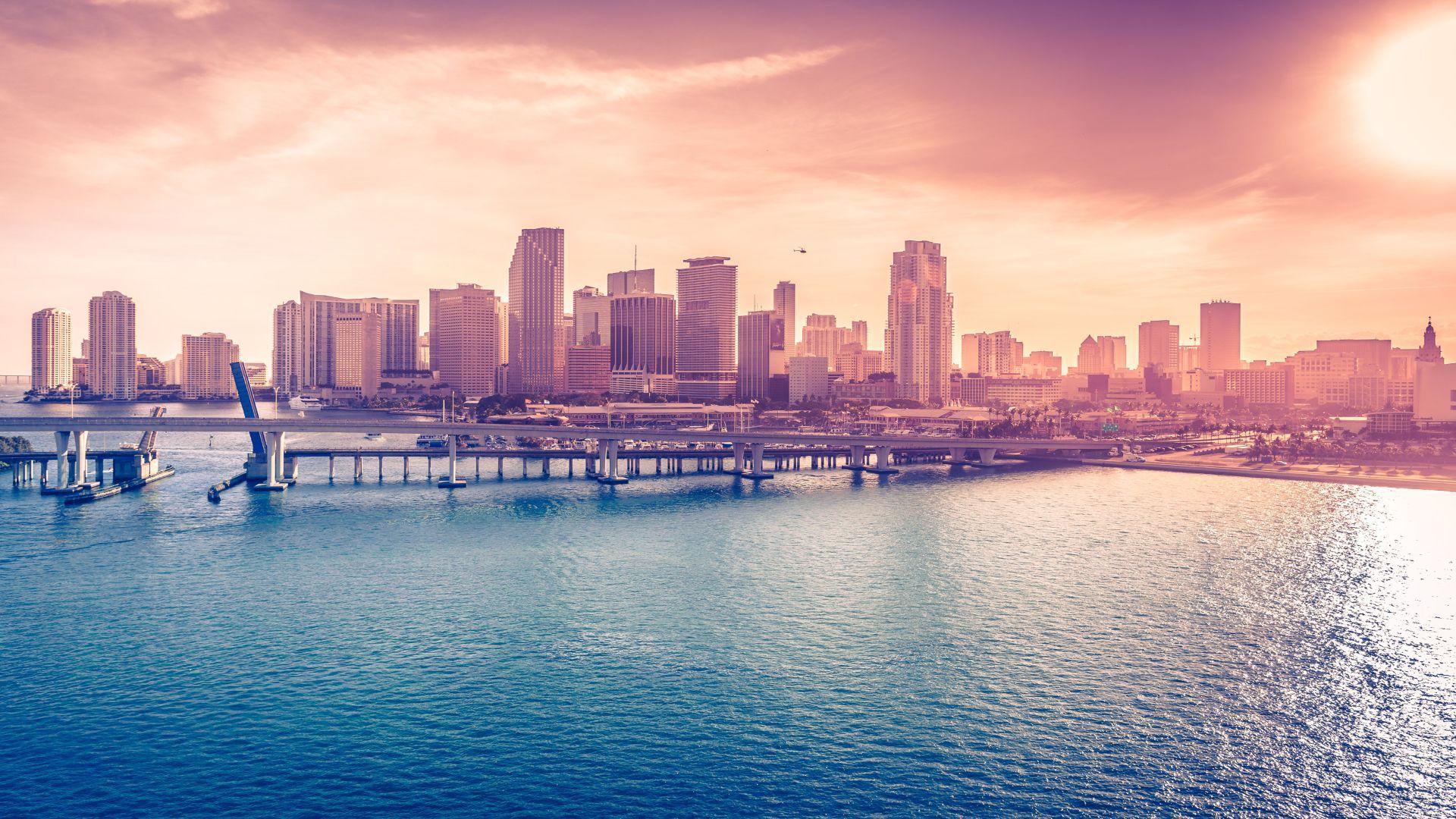 Miami HD Wallpapers - Top Free Miami HD Backgrounds - WallpaperAccess