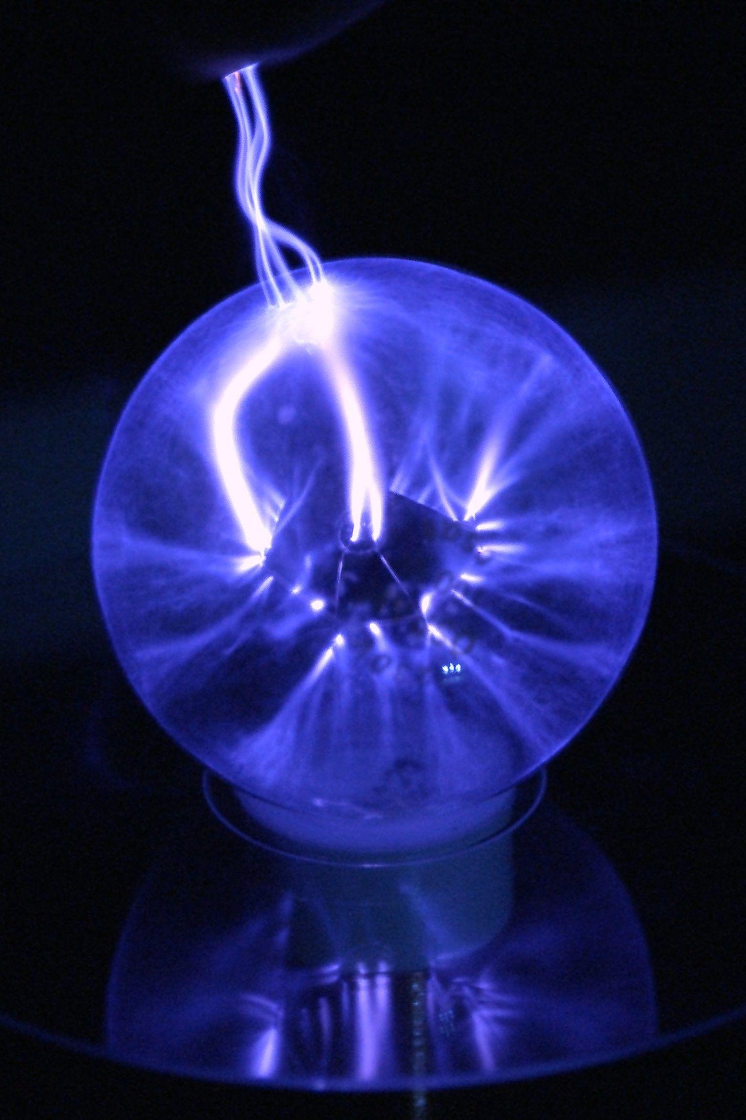 Tesla Coil Wallpapers - Top Free Tesla Coil Backgrounds - WallpaperAccess