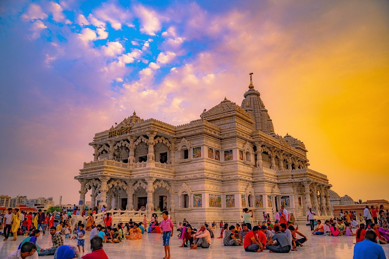 Vrindavan Temple Wallpapers - Top Free Vrindavan Temple Backgrounds ...