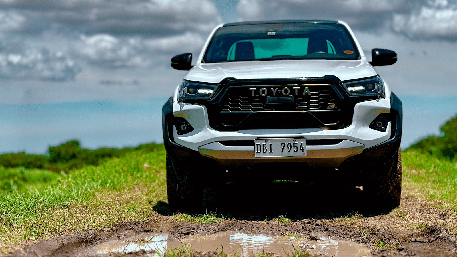 Toyota Hilux GR Wallpapers - Top Free Toyota Hilux GR Backgrounds ...