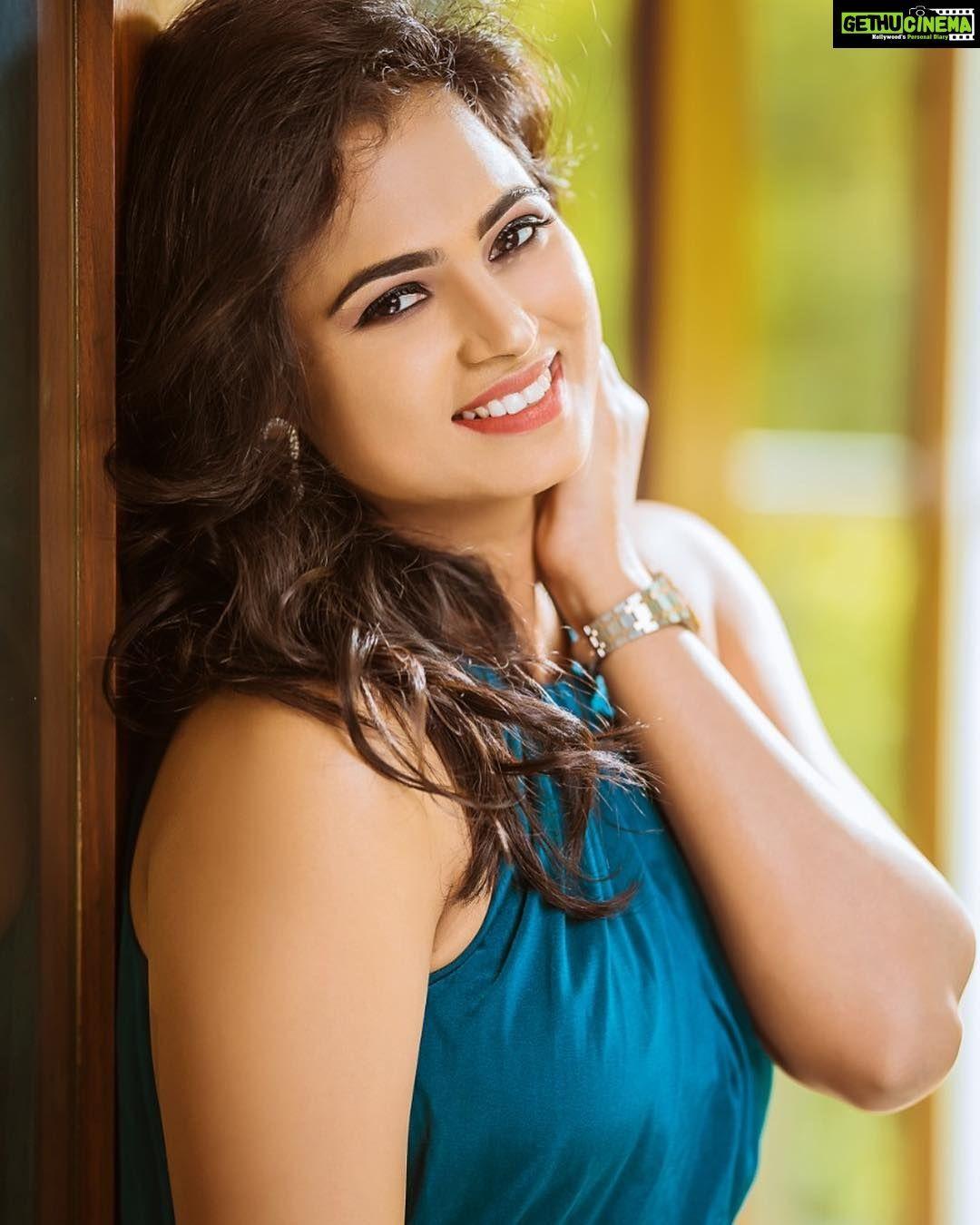 Ramya Pandiyan Wallpapers - Top Free Ramya Pandiyan Backgrounds ...