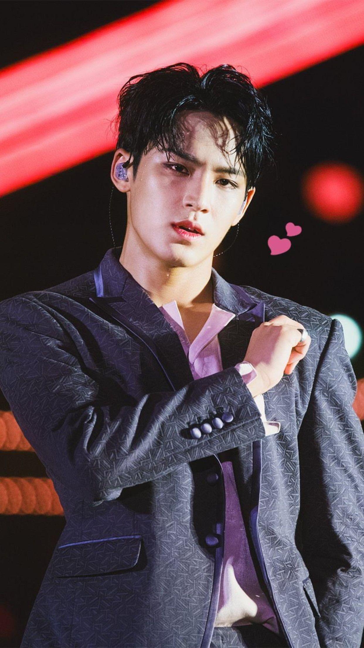 Kim Mingyu Wallpapers - Top Free Kim Mingyu Backgrounds - WallpaperAccess