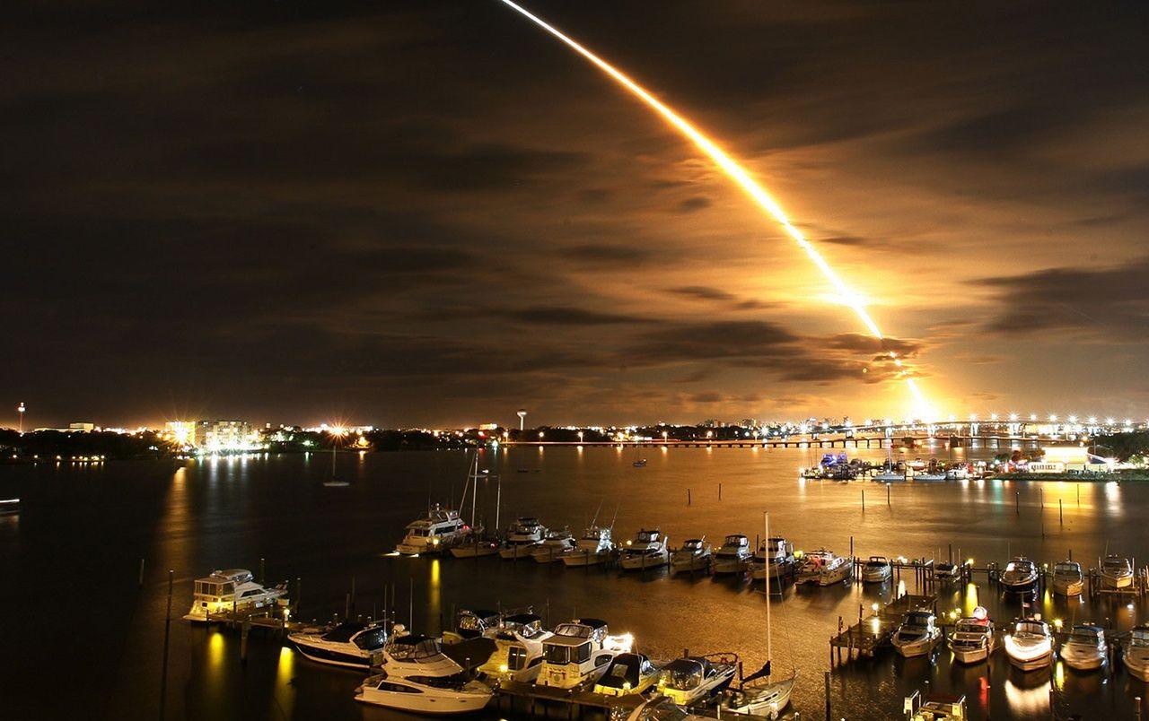 Rocket Launch Wallpapers - Top Free Rocket Launch Backgrounds ...