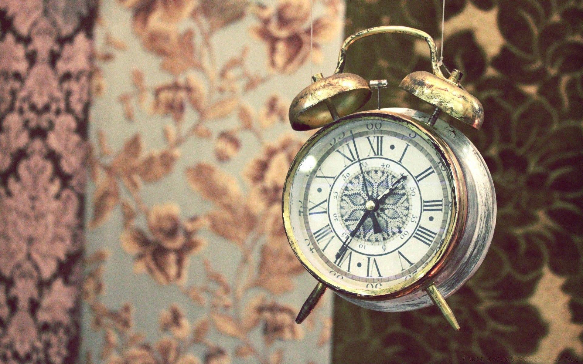 Alarm Clock Wallpapers - Top Free Alarm Clock Backgrounds - WallpaperAccess
