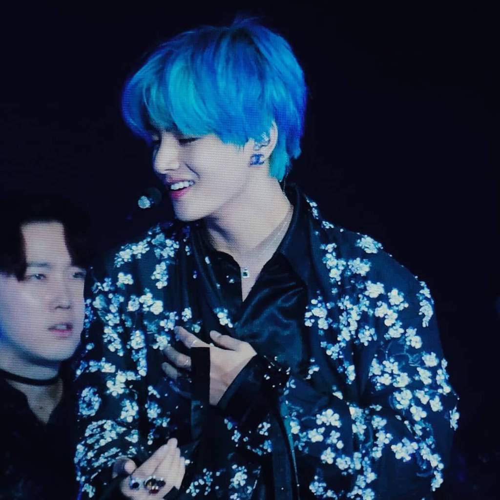 Taehyung Blue Hair Wallpapers - Top Free Taehyung Blue Hair Backgrounds ...