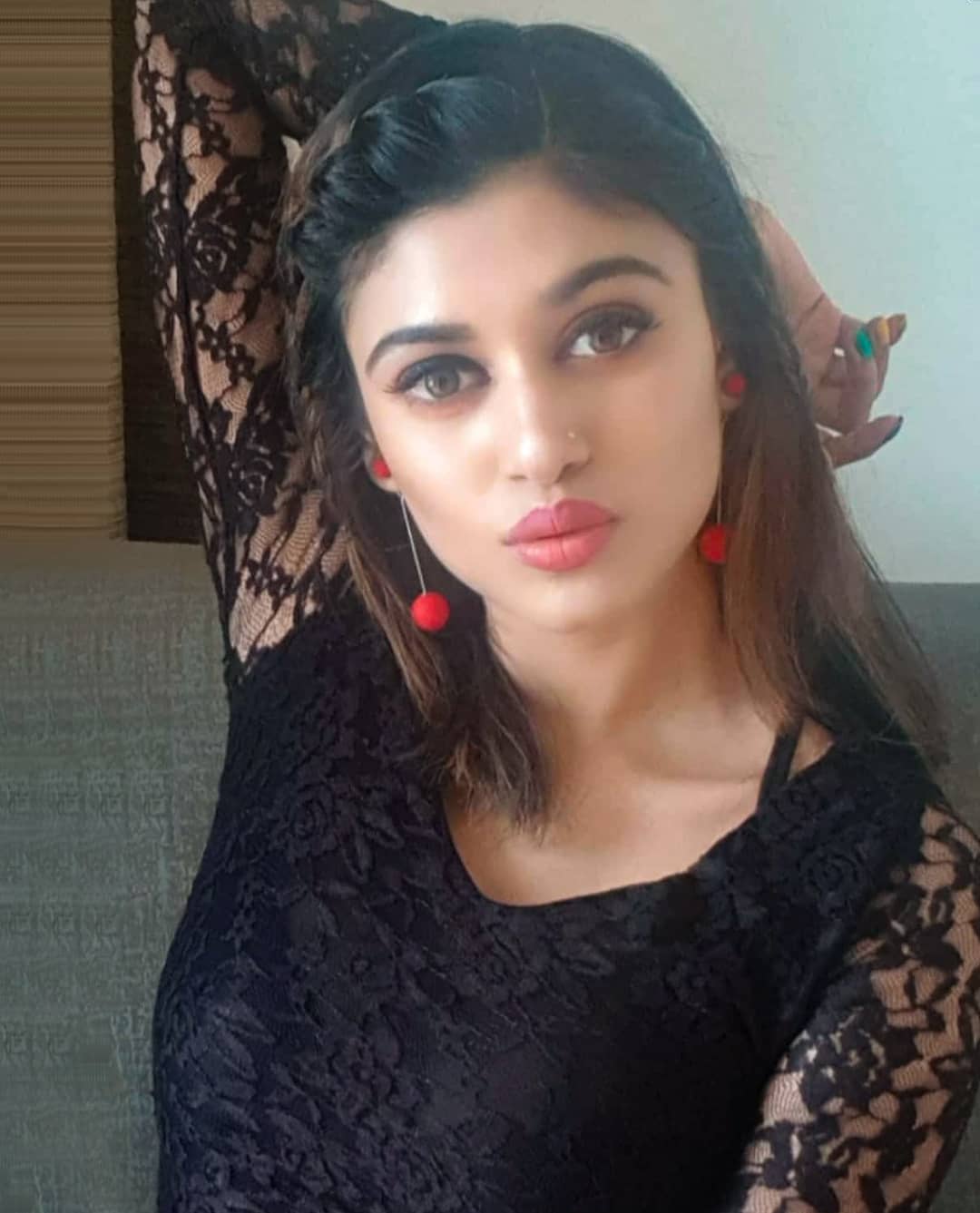 Oviya HD Wallpapers - Top Free Oviya HD Backgrounds - WallpaperAccess