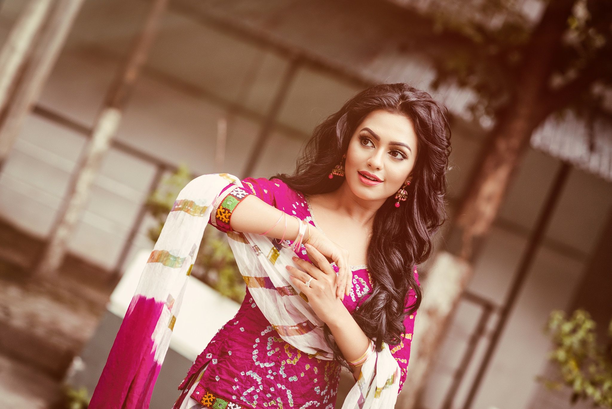 Nusraat Faria Wallpapers - Top Free Nusraat Faria Backgrounds ...