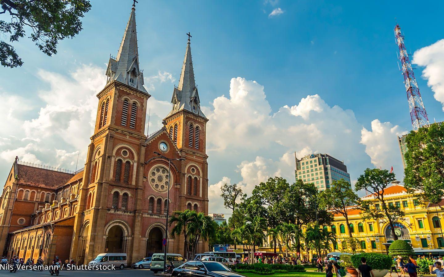 Saigon Wallpapers - Top Free Saigon Backgrounds - WallpaperAccess