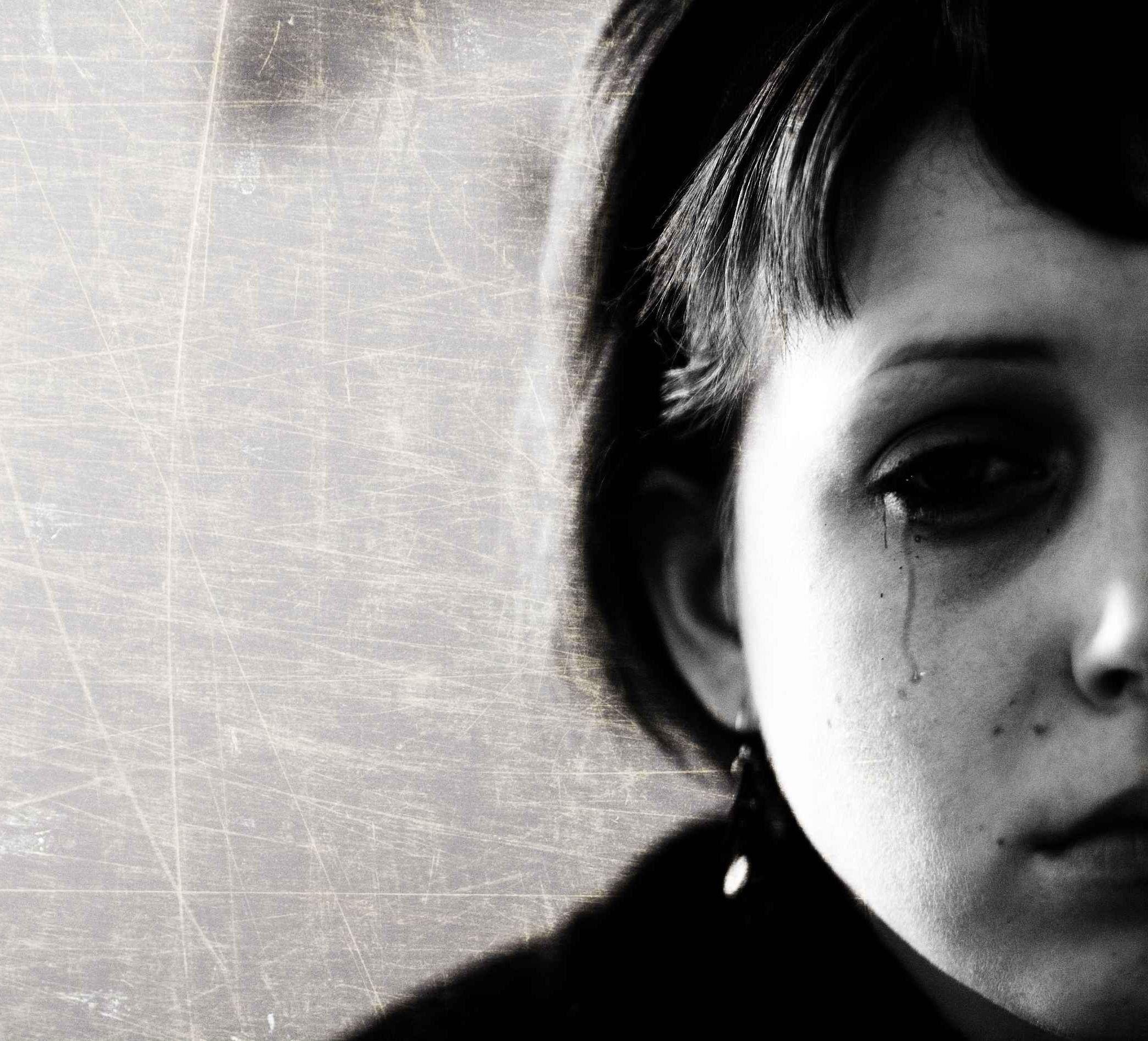 Sad People Wallpapers - Top Free Sad People Backgrounds - WallpaperAccess