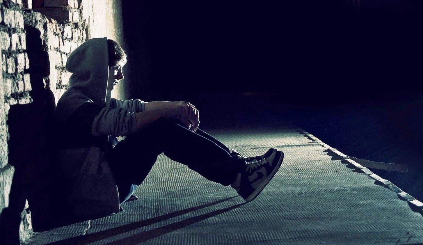 Sad People Wallpapers - Top Free Sad People Backgrounds - WallpaperAccess