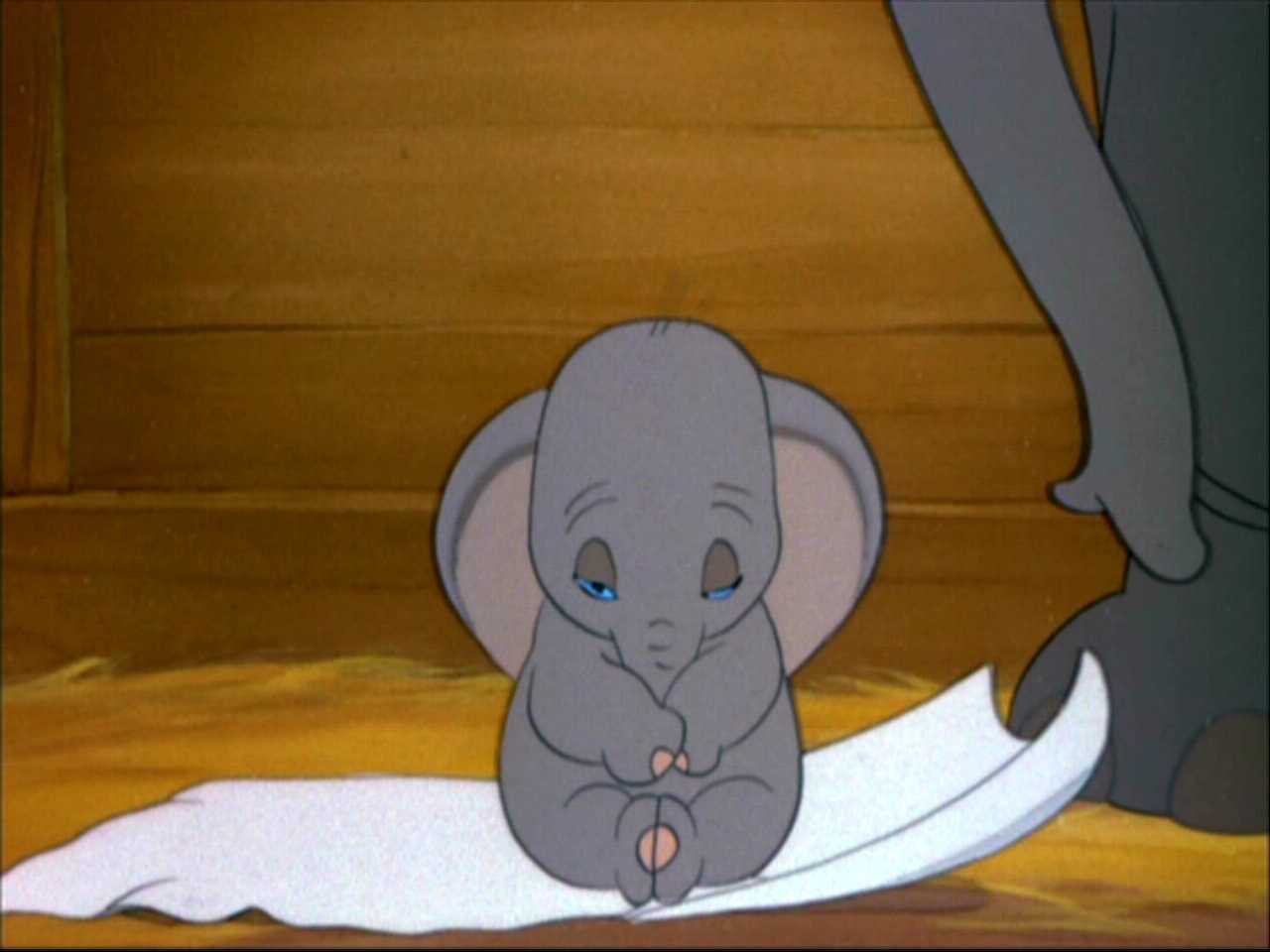 Dumbo Cartoon Wallpapers - Top Free Dumbo Cartoon Backgrounds ...