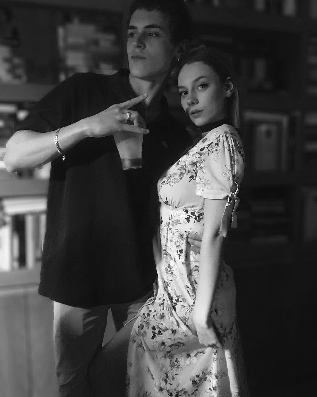 Aron Piper Wallpapers - Top Free Aron Piper Backgrounds - WallpaperAccess