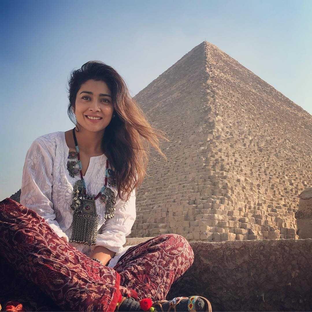 Shreya Saran Wallpapers - Top Free Shreya Saran Backgrounds ...