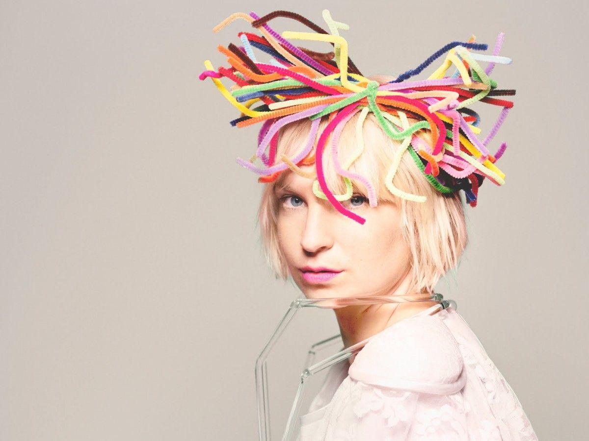 Sia Singer Wallpapers - Top Free Sia Singer Backgrounds - WallpaperAccess