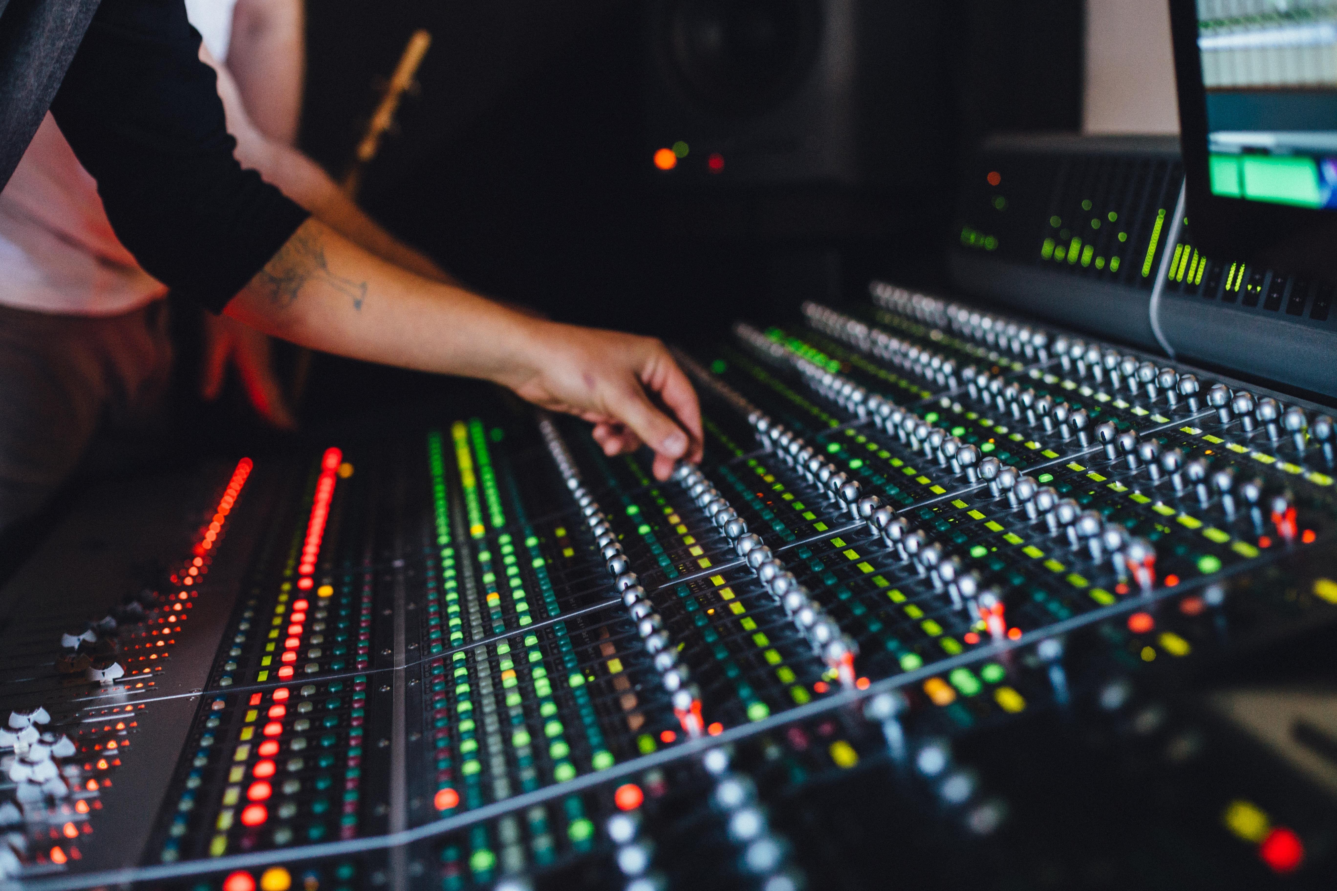Sound Engineer Wallpapers - Top Free Sound Engineer Backgrounds ...
