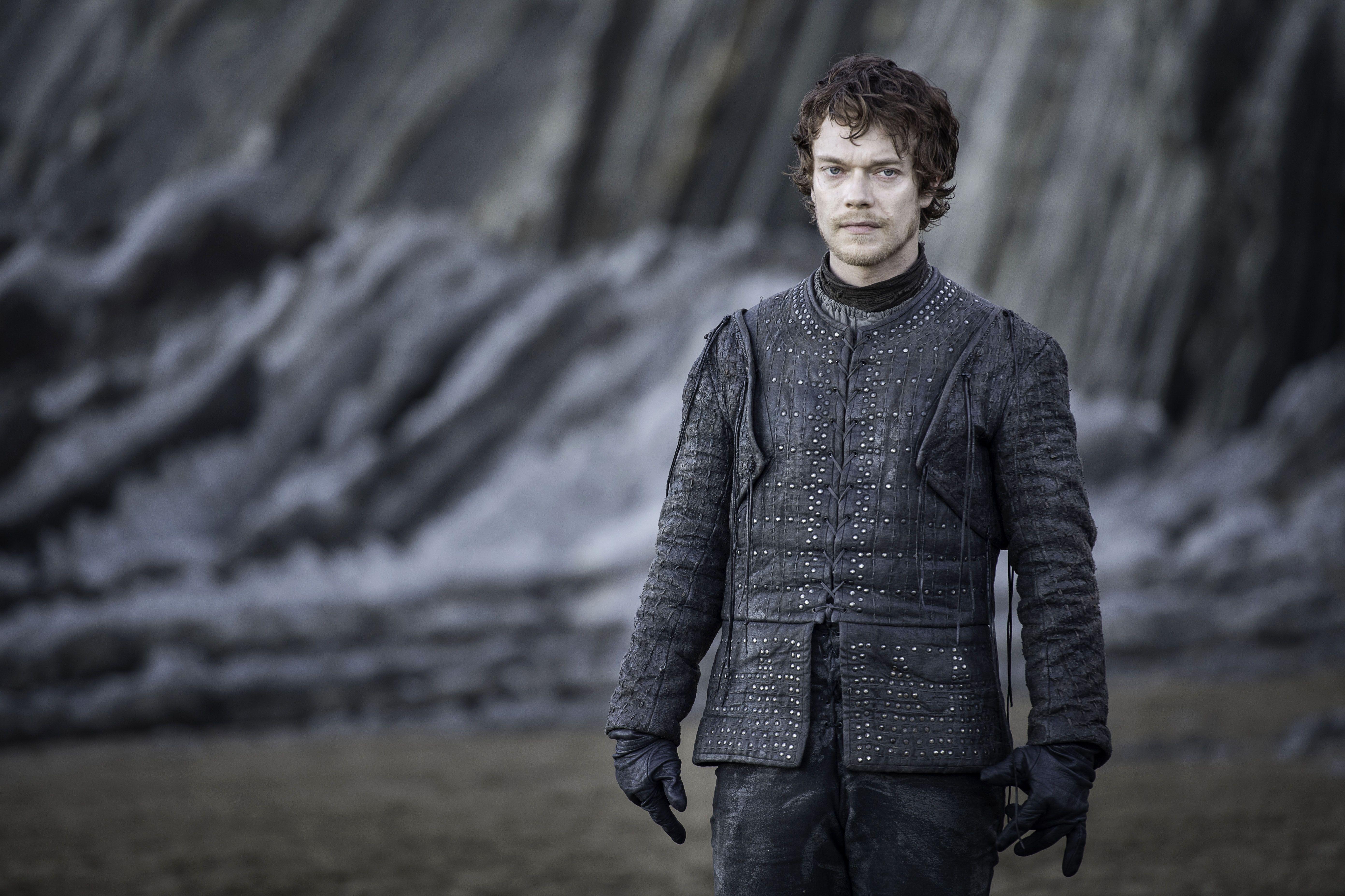 Theon Greyjoy Wallpapers - Top Free Theon Greyjoy Backgrounds ...