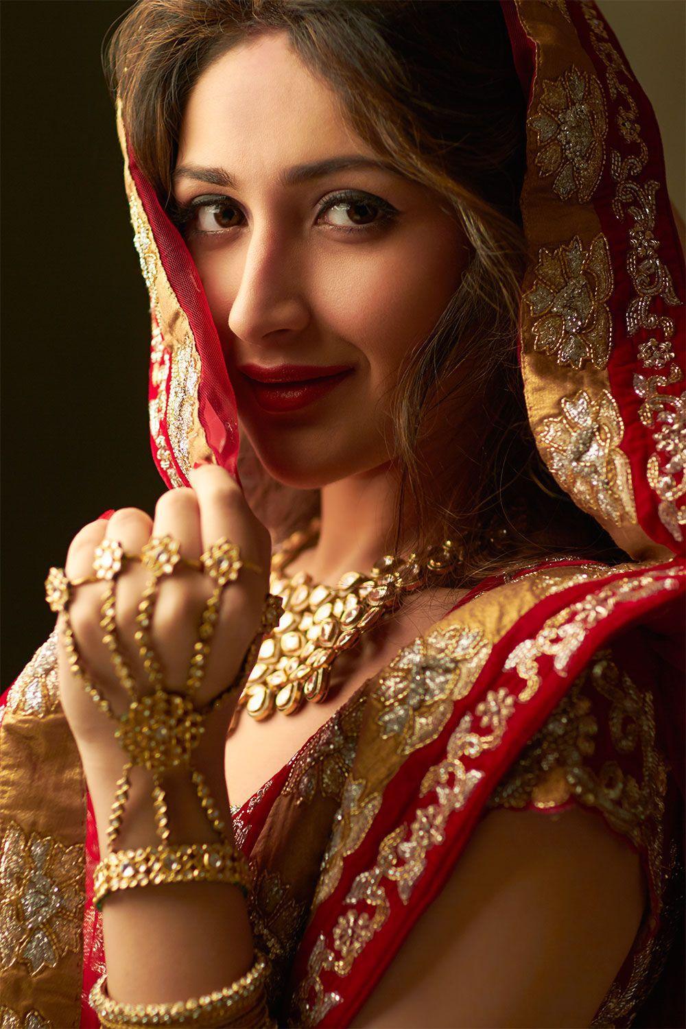 Sayesha Wallpapers - Top Free Sayesha Backgrounds - WallpaperAccess