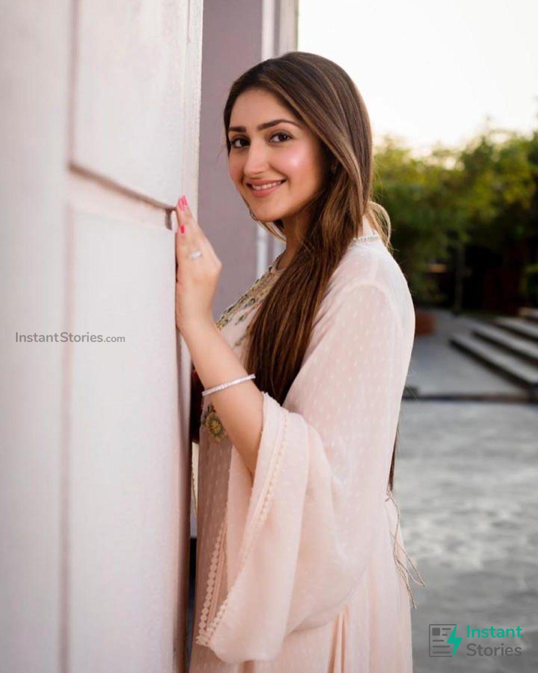 Sayesha Wallpapers - Top Free Sayesha Backgrounds - WallpaperAccess