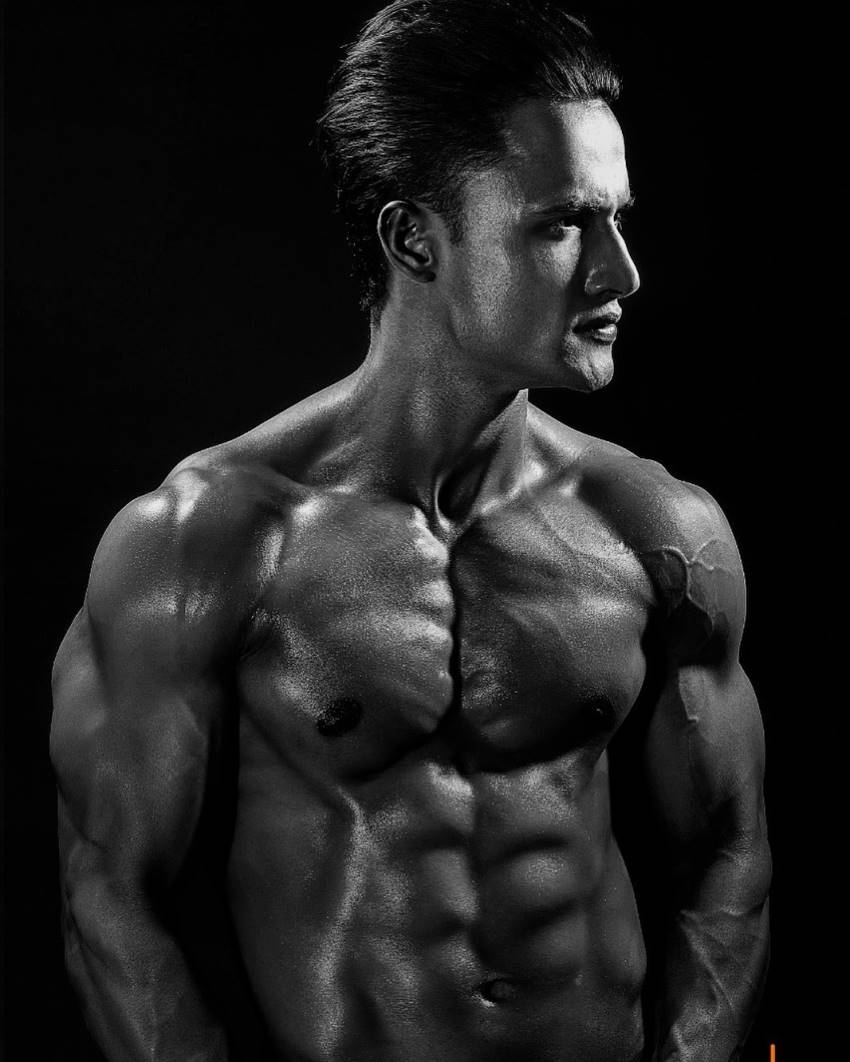 Asim Riaz Wallpapers - Top Free Asim Riaz Backgrounds - WallpaperAccess