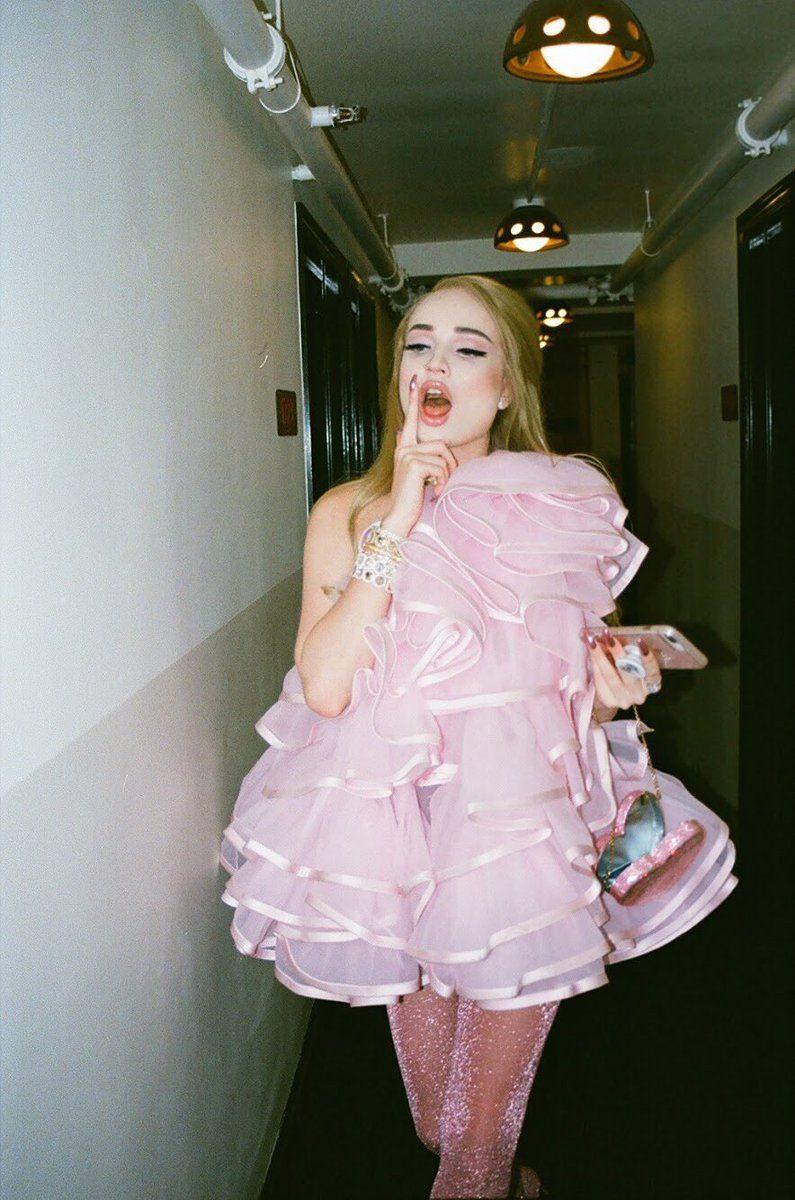 Kim Petras Wallpapers - Top Free Kim Petras Backgrounds - WallpaperAccess