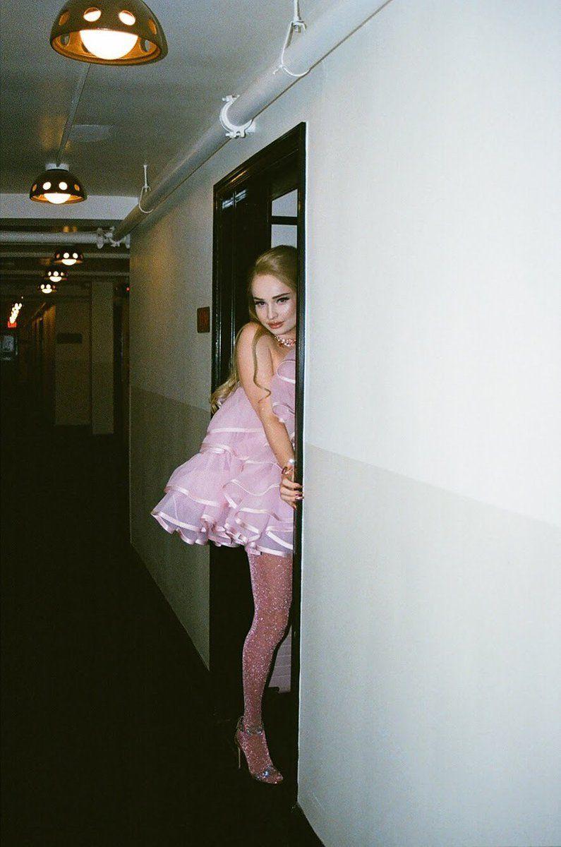 Kim Petras Wallpapers - Top Free Kim Petras Backgrounds - WallpaperAccess