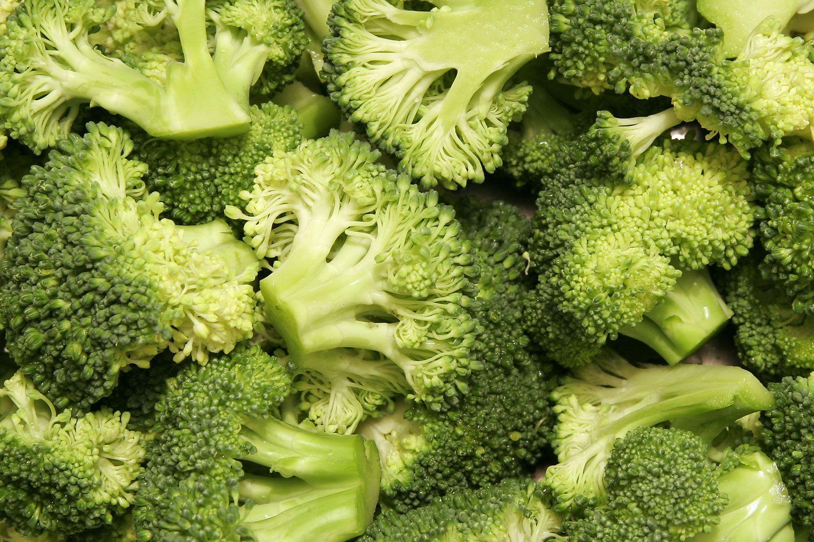 Broccoli Wallpapers - Top Free Broccoli Backgrounds - WallpaperAccess