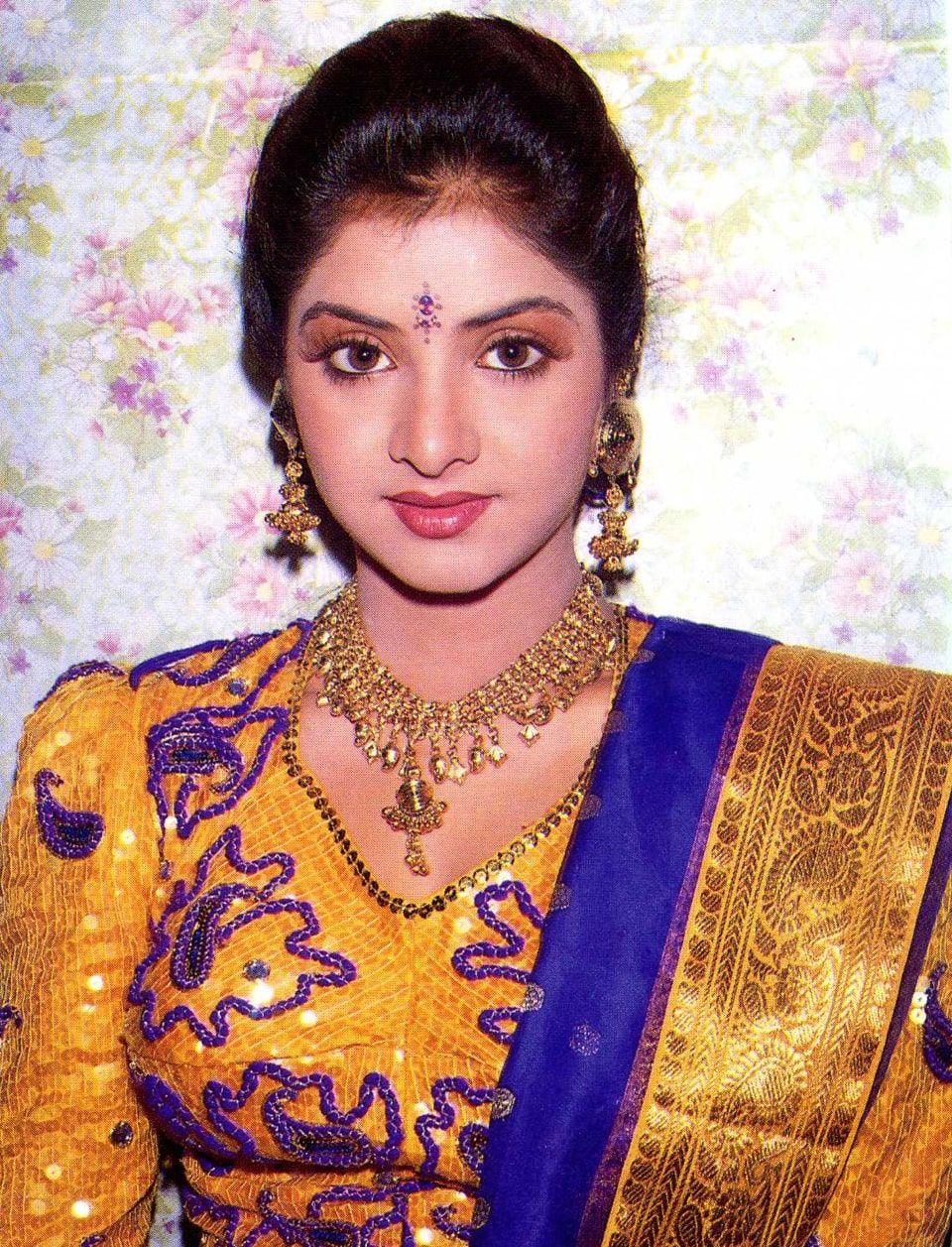 Divya Bharathi Wallpapers - Top Free Divya Bharathi Backgrounds ...