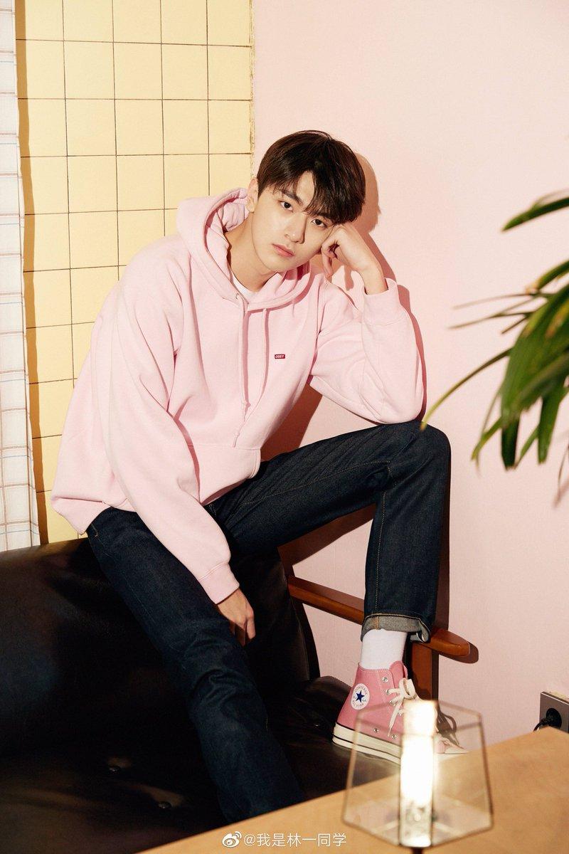 Lin Yi Wallpapers - Top Free Lin Yi Backgrounds - WallpaperAccess