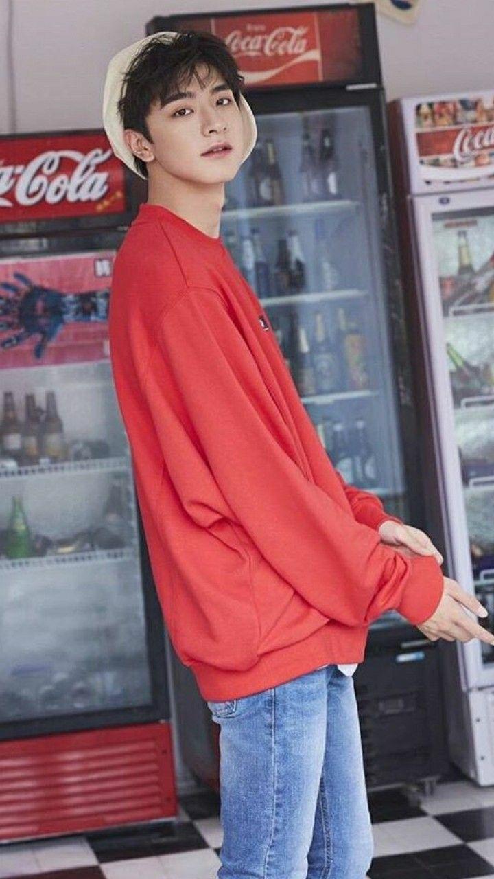 Lin Yi Wallpapers - Top Free Lin Yi Backgrounds - WallpaperAccess