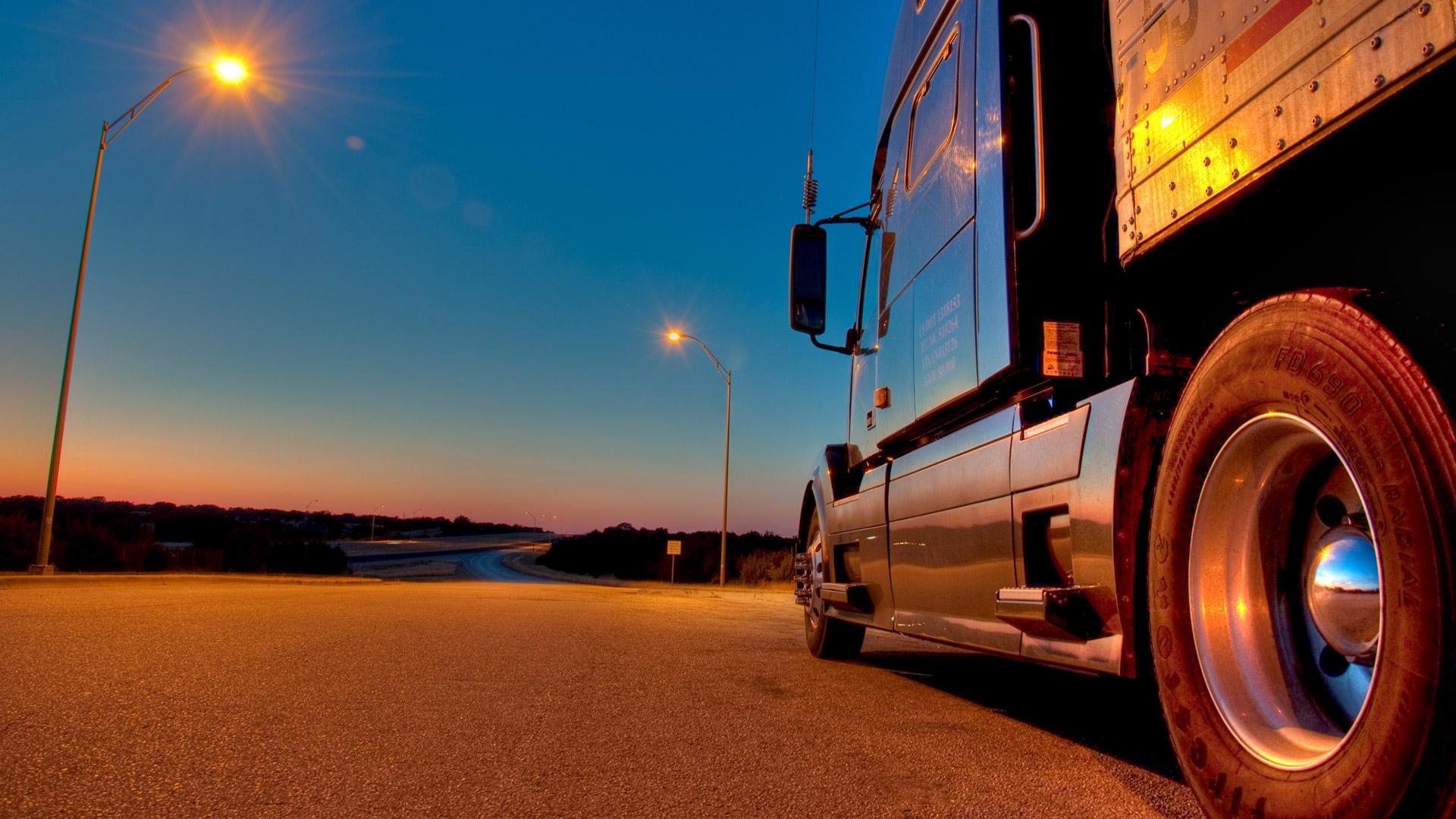 Semi Truck Wallpapers - Top Free Semi Truck Backgrounds - WallpaperAccess