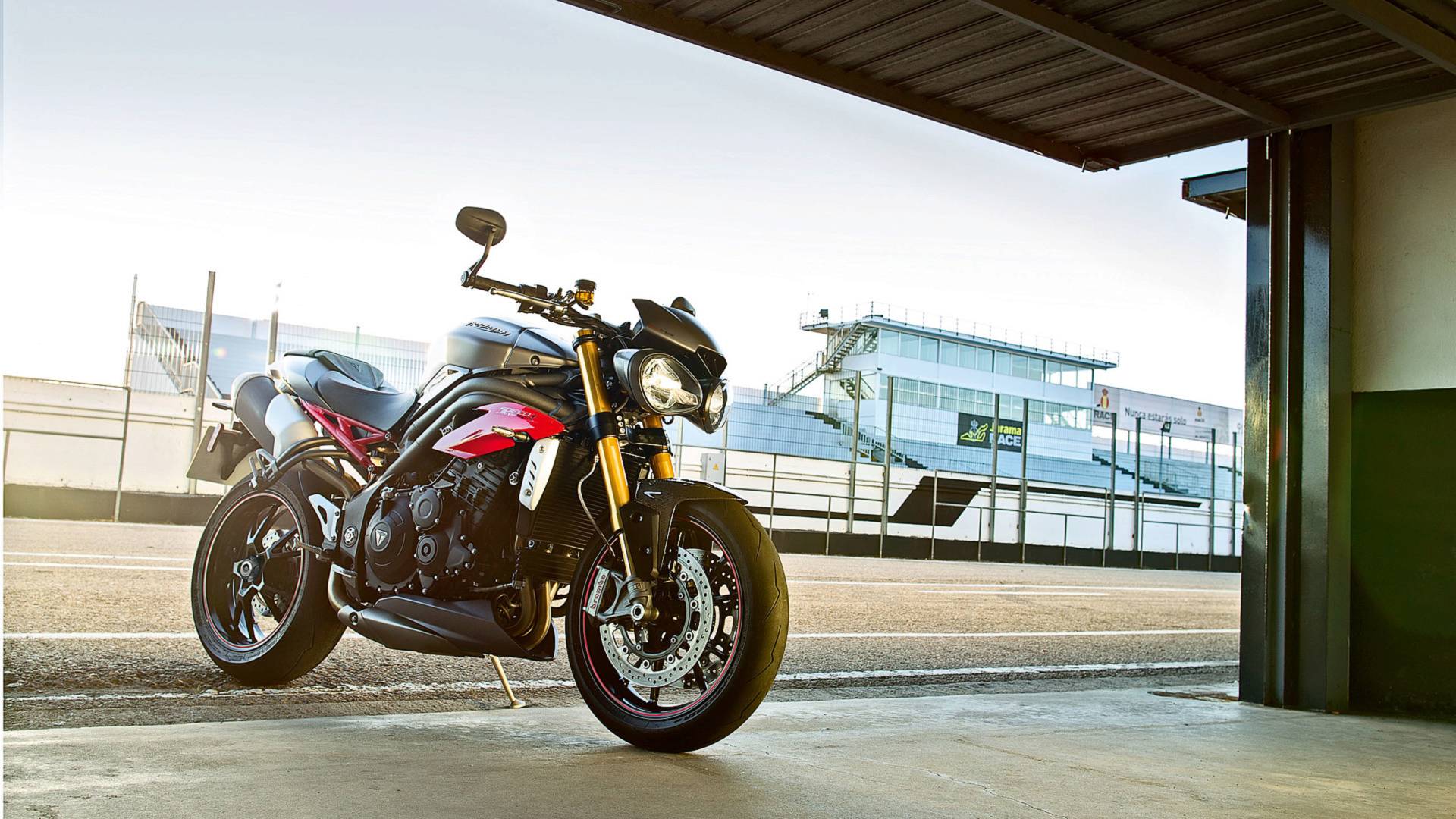 Triumph Street Triple S/R/RS Wallpapers - Top Free Triumph Street ...