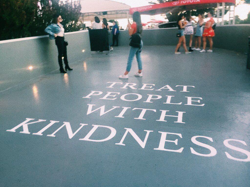 Treat People With Kindness Wallpapers - Top Free Treat People With ...