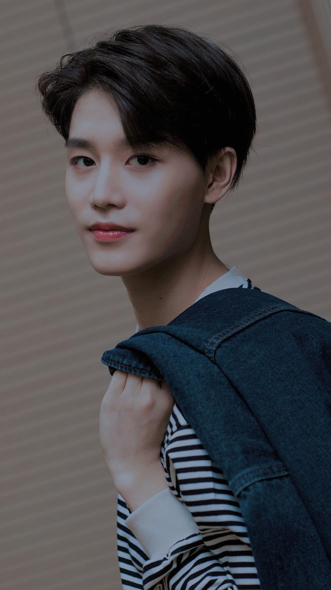 Taeil NCT Wallpapers - Top Free Taeil NCT Backgrounds - WallpaperAccess