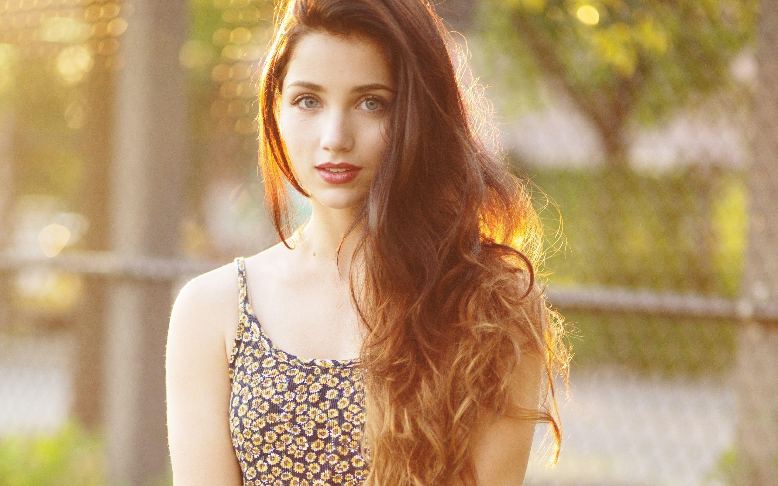 Emily Rudd Wallpapers - Top Free Emily Rudd Backgrounds - WallpaperAccess
