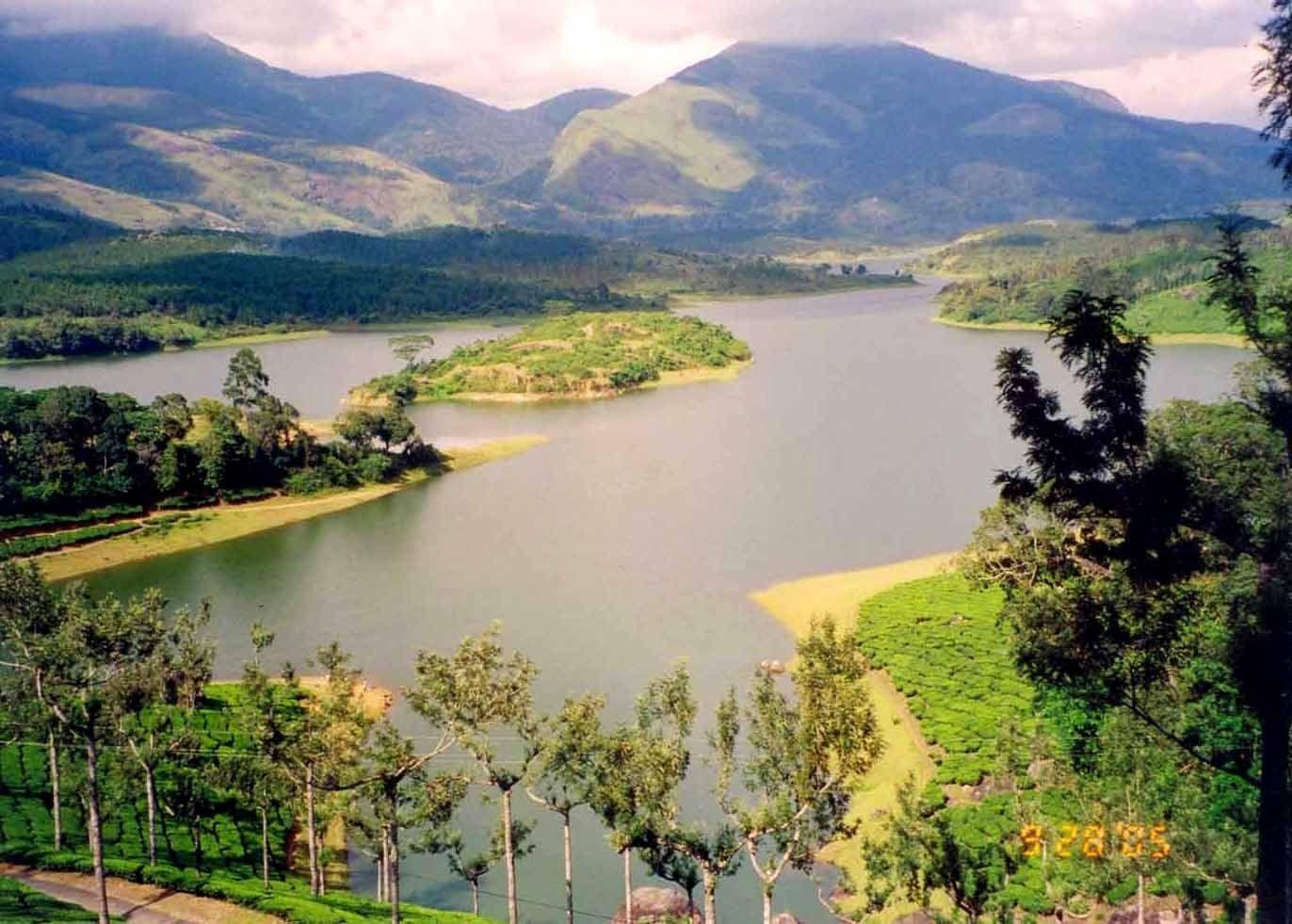 Munnar Wallpapers - Top Free Munnar Backgrounds - WallpaperAccess