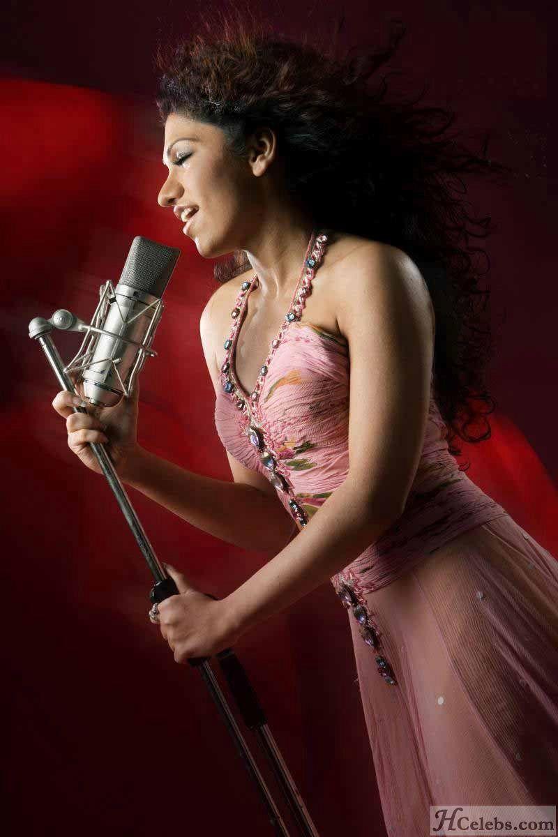 Tulsi Kumar Wallpapers - Top Free Tulsi Kumar Backgrounds - WallpaperAccess