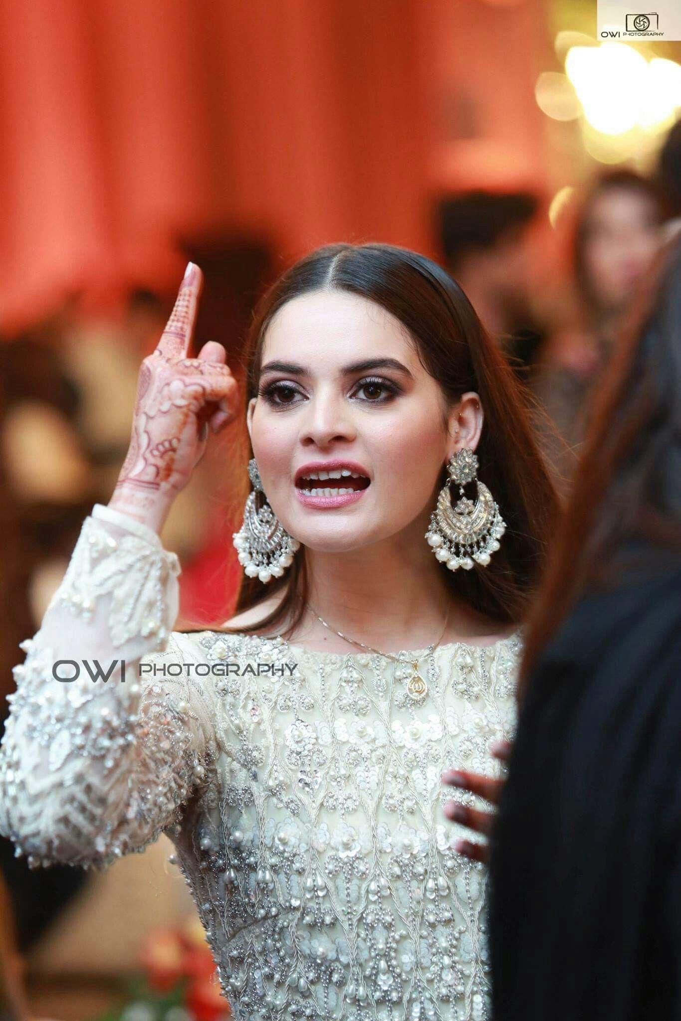 Pakistani Actress Wallpapers - Top Free Pakistani Actress Backgrounds ...