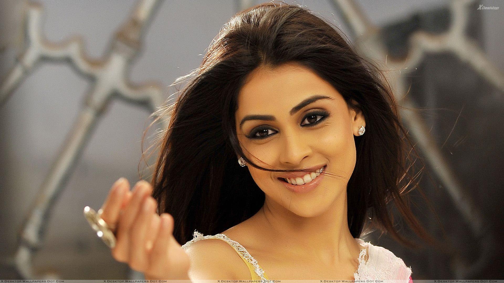 Genelia Wallpapers - Top Free Genelia Backgrounds - WallpaperAccess