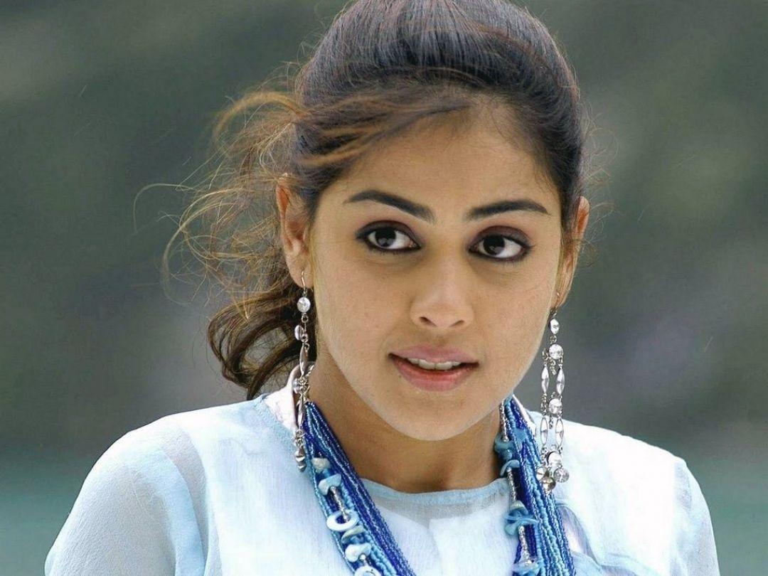 Genelia Wallpapers - Top Free Genelia Backgrounds - WallpaperAccess