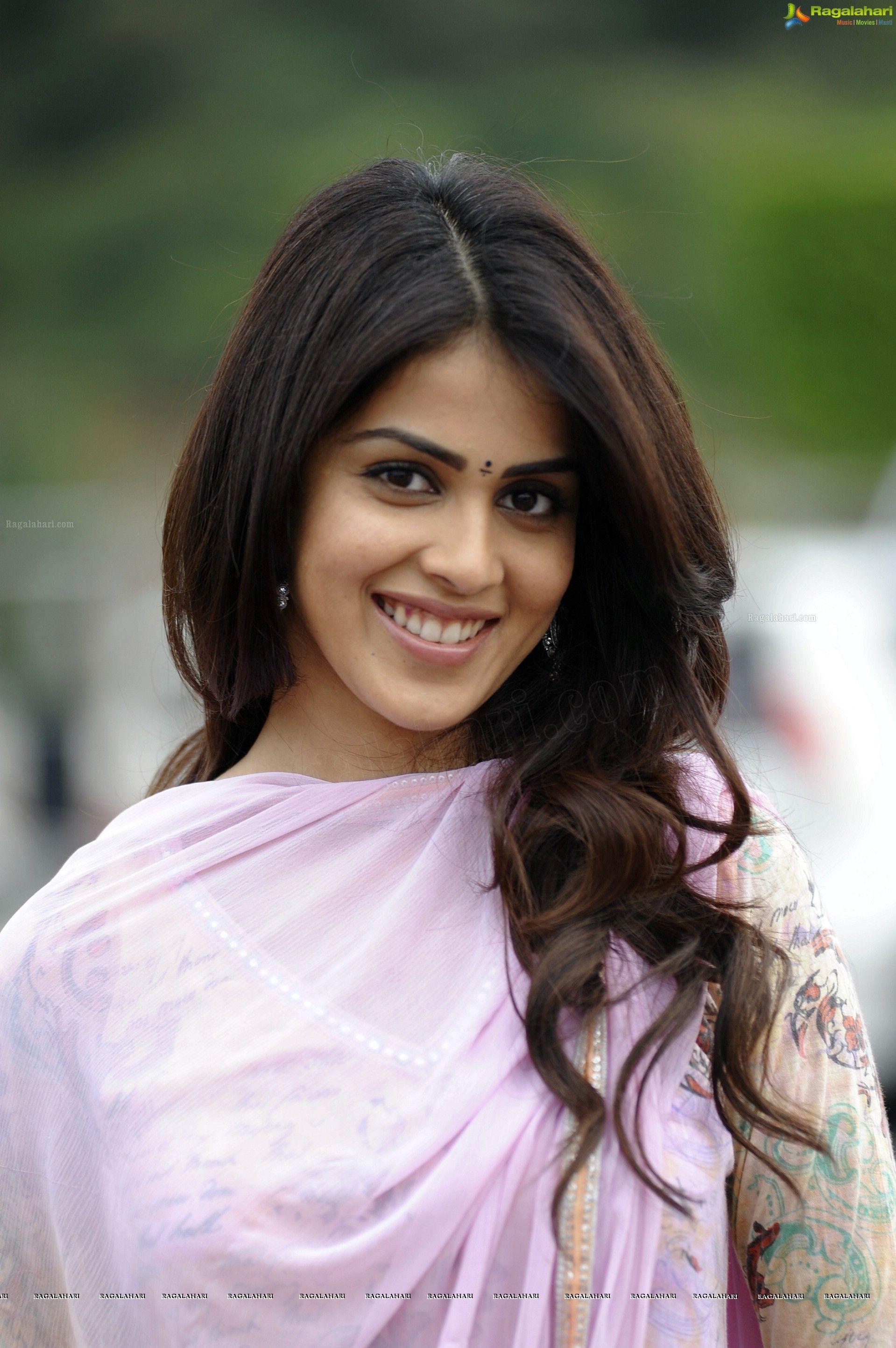Genelia Wallpapers - Top Free Genelia Backgrounds - WallpaperAccess