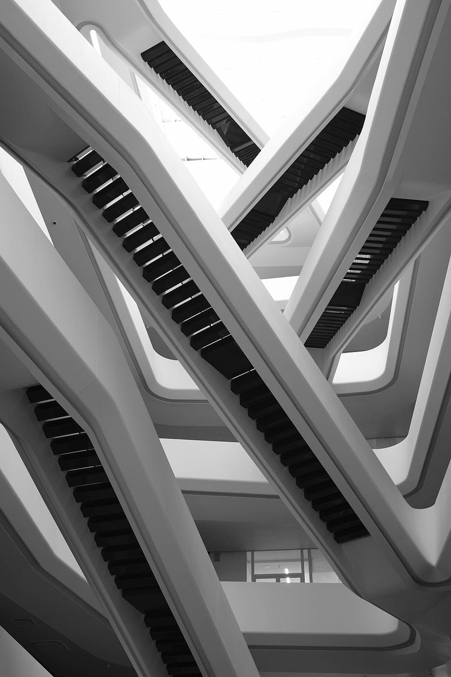 White Futuristic Wallpapers - Top Free White Futuristic Backgrounds ...