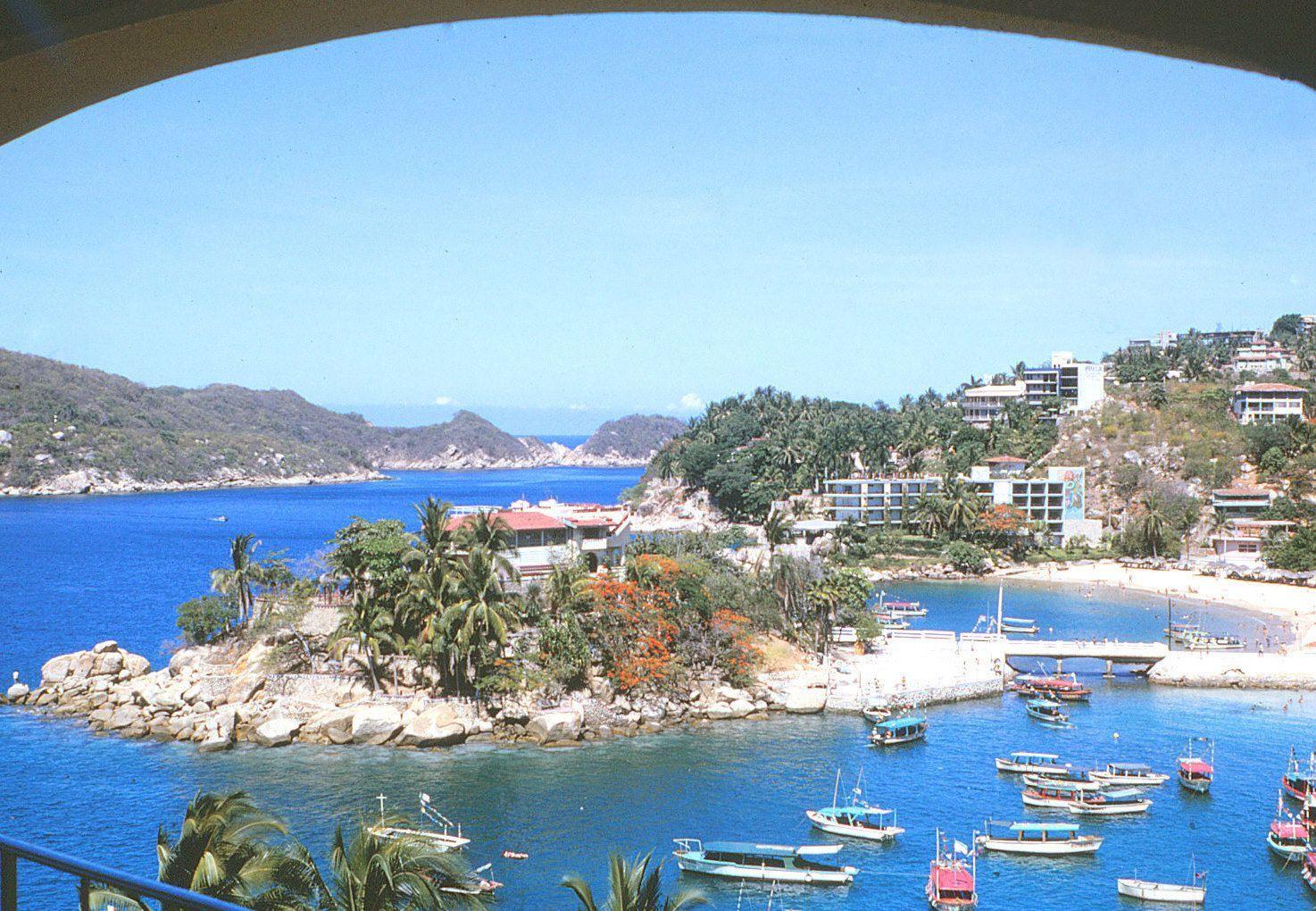 Acapulco Wallpapers - Top Free Acapulco Backgrounds - WallpaperAccess